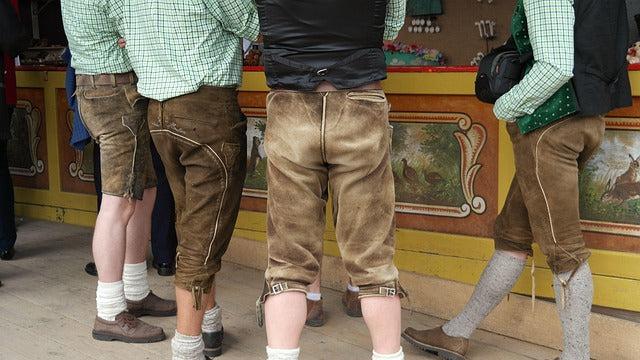 What to Wear with Lederhosen for Men | Oktoberfest Style Guide – German ...